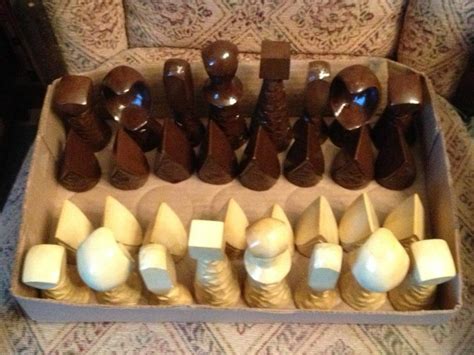 Abstract Chess Set Thriftstorehauls