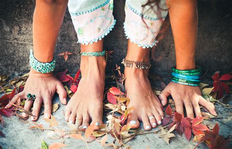 地に足をつけて立っていますか？グラウンディングの大切さ ヨガジェネレーション Yogageneration