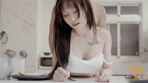 Naughty Girlfriend Makes Me Breakfast And Sucks My Dick 色控 Psychoporn