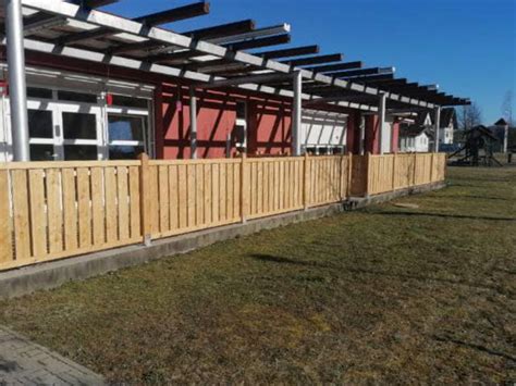 Pernica Nova Ograja Za Večjo Varnost Otrok