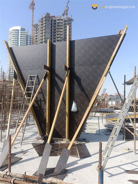 Stunning V Type Column Design