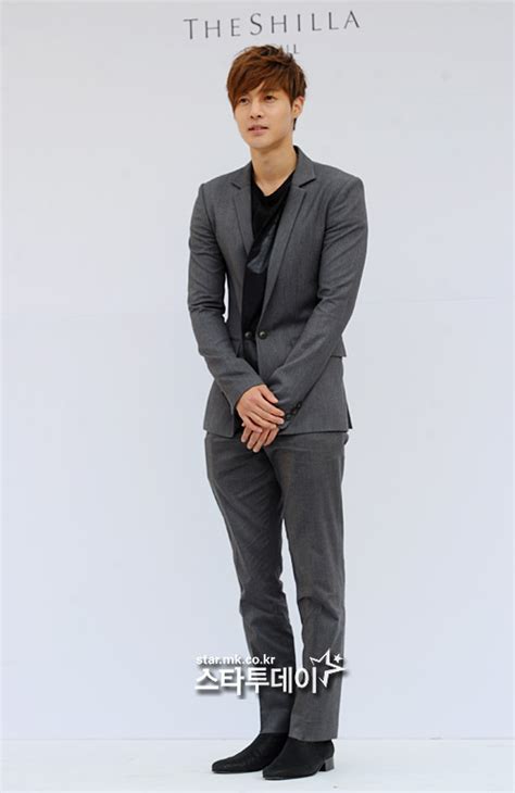 포토 김현중 결혼 축하하러 왔어요 스타투데이