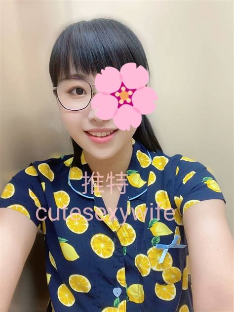 ️🌸夫妻日常🍀 ️ On Twitter 逛逛街， 買了這件屬於夏天的睡衣， 清涼的夏季水果檸檬c， 讓你多c多健康😋 夫妻 情侶