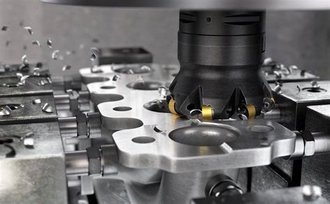 Double Sided Round Insert Suited To Low Depth Of Cut In Face Milling