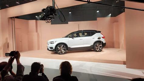 Volvo Debuts All Electric Xc40 Recharge With 249 Mile Range Car In My