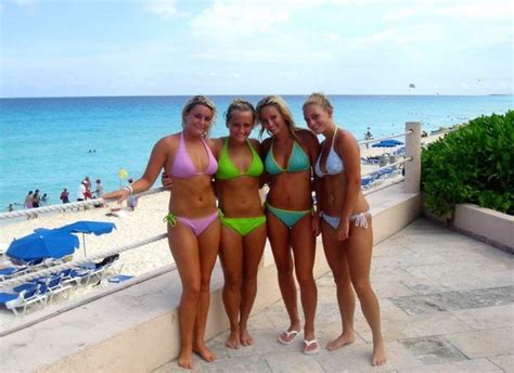 Wybory Miss Bikini Seksowne dziewczyny w bikini na plaży