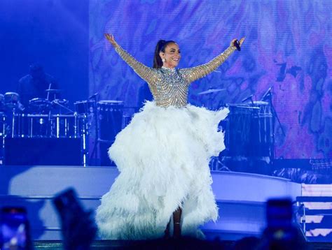 “sucumbir Não Era Uma Opção“ Diz Ivete Sangalo Sobre Período Na Banda