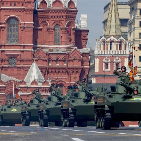 Putin Will Draft 300000 Russian Reservists To Fight In Ukraine
