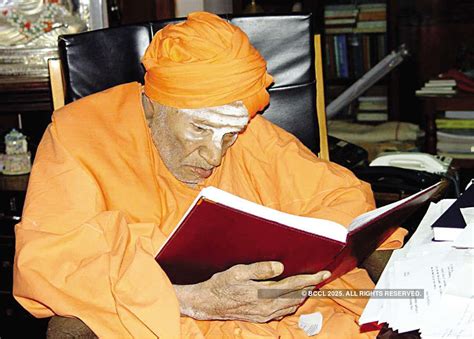 The Walking God Shivakumara Swamiji Dies At 111 The Etimes