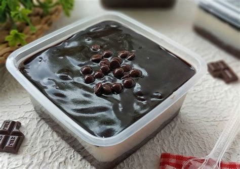 Brownies Lumer Variasi Sajian Brownies Dengan Coklat Cair