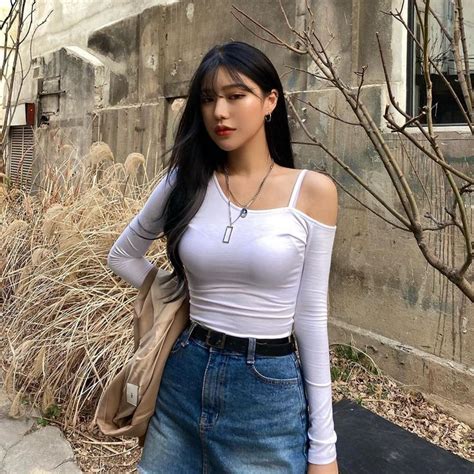 ปักพินโดย Taek Ko ใน 패션 ชุด สาวนักเลง