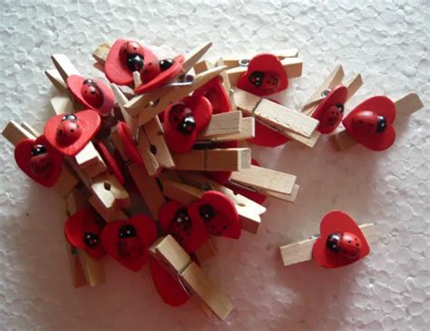 MINI PINCES A LINGE EN BOIS PINCE 35 Mm AVEC COCCINELLE DE 12x8 Mm LOT
