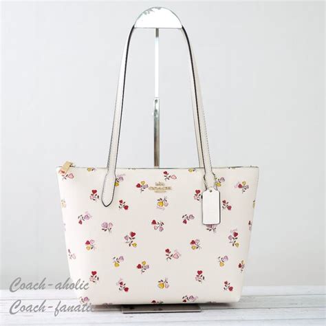 Coach Bags Nwt Coach Cw397 Fiona Zip Tote Bag With Heart Print In