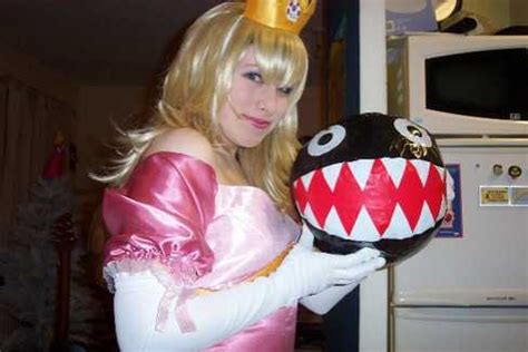 Princess Peach Poses For You Wonderland