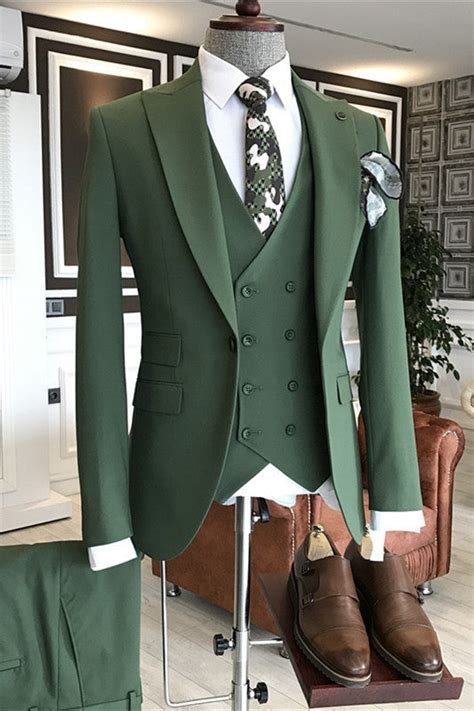 Modern Green Peaked Lapel Three Pieces Business Suits Slim Fit Wedding