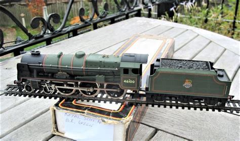 Mainline 37057 Rebuilt Royal Scot Class 4 6 0 `royal Scot` 46100 In