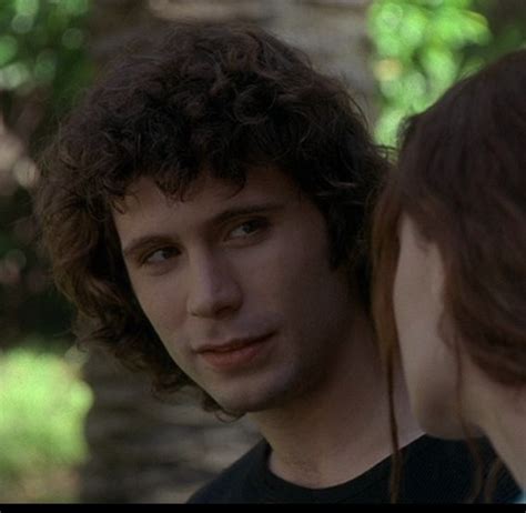 Captures Cinema Jeremy Sisto May 2002