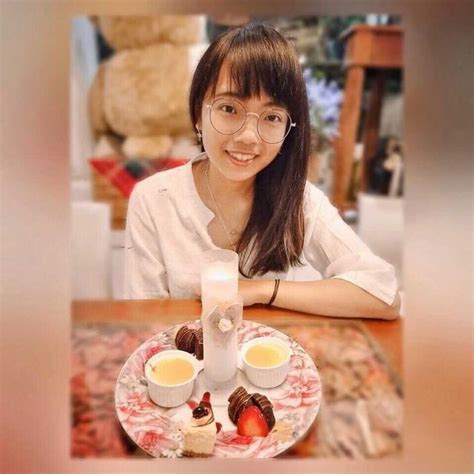 說個笑話，逆向跨雙黃警察開單只能開一個，他們認為你會逆向就會跨雙黃線😂 之前遇過被一個沒有二段式的機車又跨雙黃線逆向撞我的，警察只開他跨雙黃
