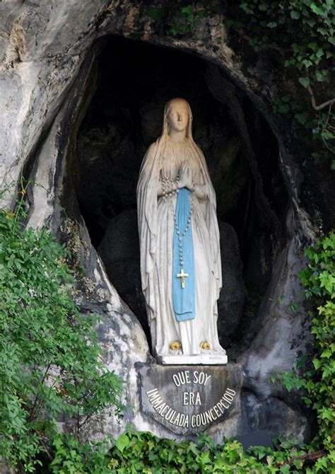 DEVOTIONS TO OUR LADY OF MOUNT CARMEL Our Lady Of Lourdes Pray For Us