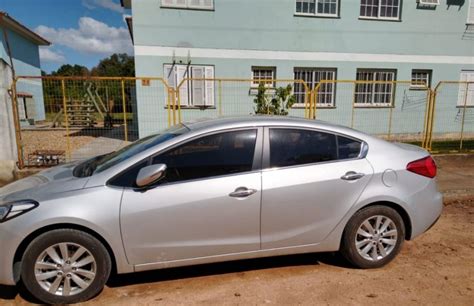 Carro Roubado E Clonado é Apreendido Pela Bm Em Camaquã