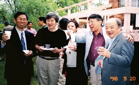周日話題：金庸走向世界的兩個腳印 20240310 副刊 每日明報 明報新聞網