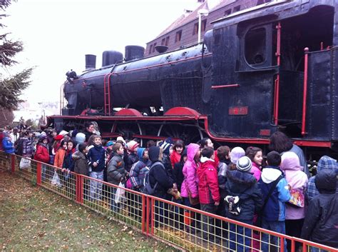 Shëtitja E Fëmijëve Të Shkollës Fillore “pjeter Bogdani” Me Tren Trainkos