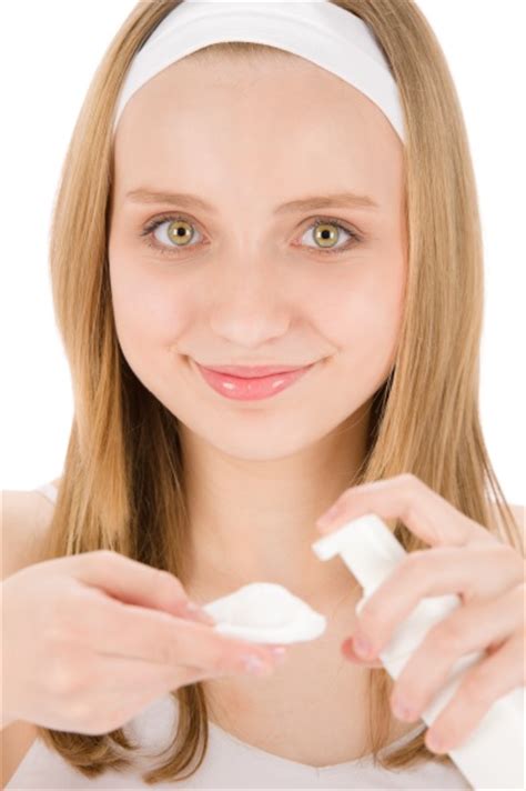 좁쌀ㆍ화농성 여드름 흉터 올바른 피부관리법 지켜야” 일요신문