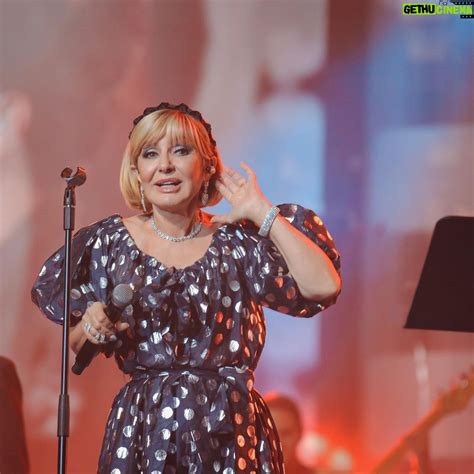 Googoosh Wiki Biography Age Gallery Spouse And More