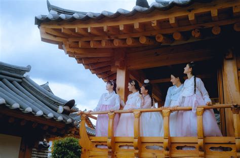 Newjeans Gracefully Pulls Off Hanbok Ahead Of Chuseok Holiday