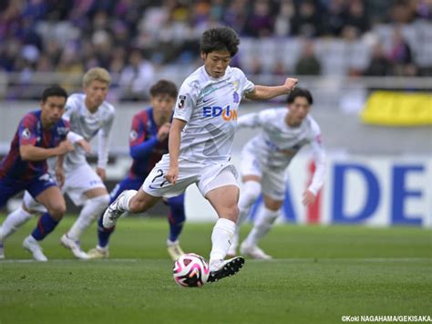 大卒ルーキー、藤枝dfモヨマルコム強志が結婚を報告