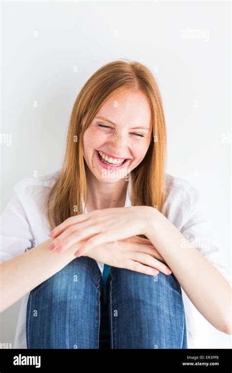 Laugh Ng Hi Res Stock Photography And Images Alamy
