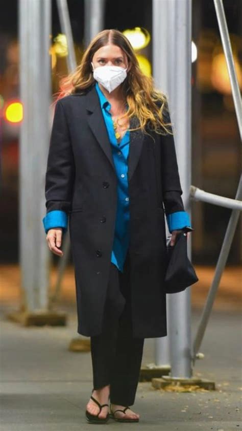 Pin di Melek Çimen su OLSEN TWINS FIT CHECK Abbigliamento Stile Autunno