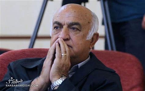 ناصر ابراهیمی تیم ملی ۱۰ نفره نمی شد، ۵ بر صفر کره شمالی را می‌برد اول استادیوم بسازید بعد حرف