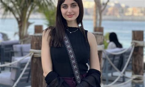 فايا يونان تتصدر مواقع التواصل في تونس دفّاق نيوز