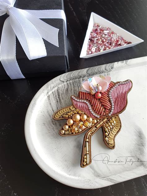 Брошь Цветок Бисер Украшения ручной работы Брошь