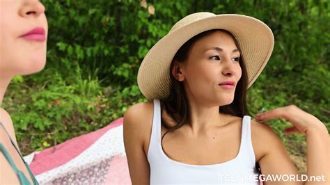 Sumiko And Virgin Butterfly Sex On A Picnic Rajshot Eporner