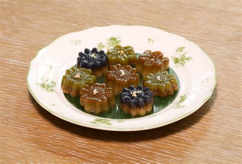 รีวิวร้านชมนาถขนมไทย หลากหลายเมนูขนมไทยกว่า 30 อย่าง