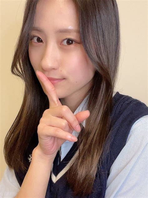 澄田綾乃 すみっこ限定の制服配信ありがとう！！小中 1 画像動画 グラビアアイドル画像動画まとめ