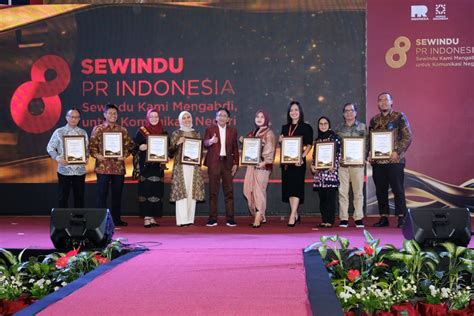 Semen Gresik Raih Penghargaan Bidang Komunikasi Hingga Top Kartini Terbaik Pada Ajang Sewindu