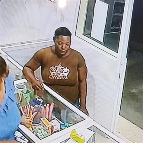 Denuncian estafa con billete falso en negocio de Barrio México