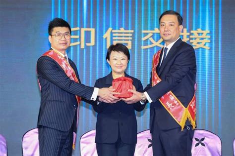 中市補教協會理事長交接 盧秀燕感謝打造優質教育環境