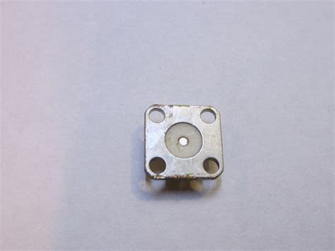 Teardown Of An 8 10 Ghz Rf Isolator Kerry D Wong