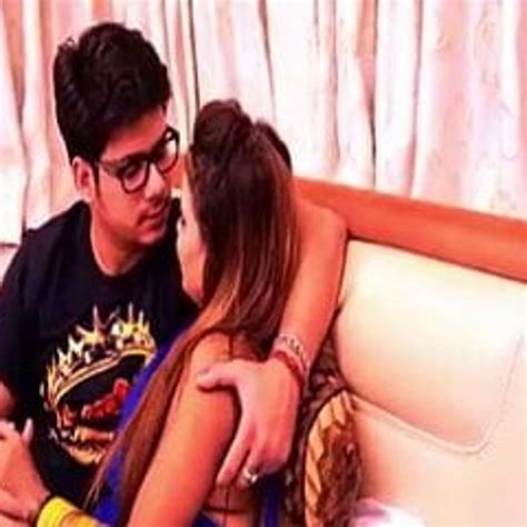 Nri Devar Enjoy Holiday With Indian Bhabhi Simran Parjai XHamster
