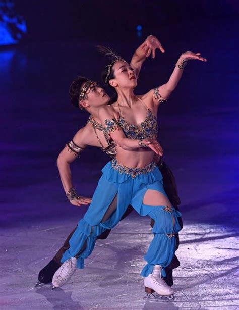 【フィギュア写真特集】浅田真央さんアイスショー「beyond」華やかにリンク彩る フィギュア写真ニュース 日刊スポーツ 浅田