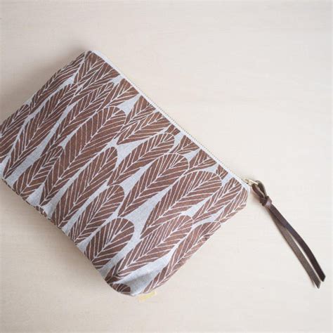 Bookhou Large Pouch Amirisu Online Store