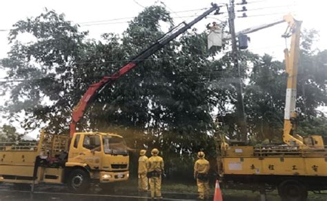 凱米颱風重創嘉義近3萬戶停電 台電夜以繼日動員全面搶修