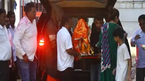 Shilpa Shetty Raj Kundra Begin Ganesh Chaturthi Celebrations Bring