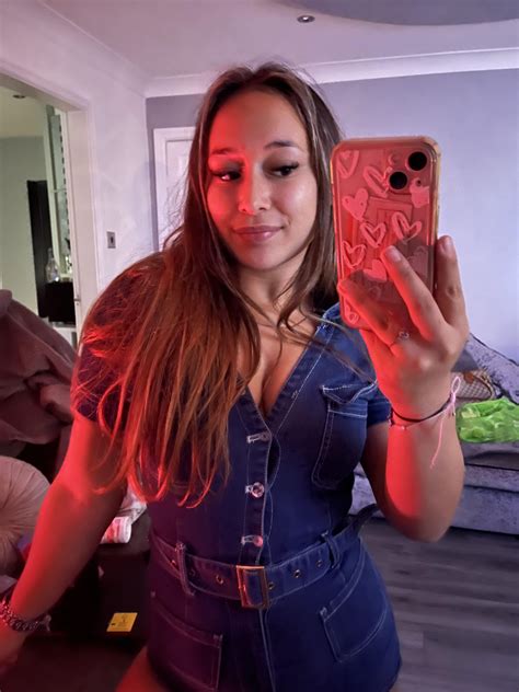Would You Walk Around With Me As Your Gf F18 Ramihotsfw