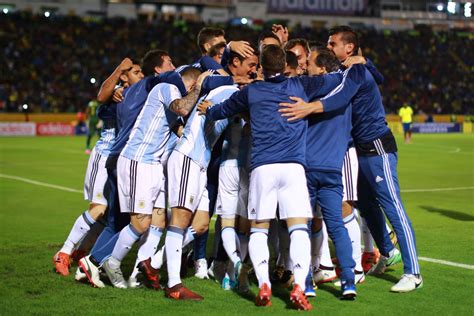 メッシ圧巻ハットでアルゼンチンが崖っぷちから生還！ 12大会連続17回目のw杯出場決定 フットボールゾーン