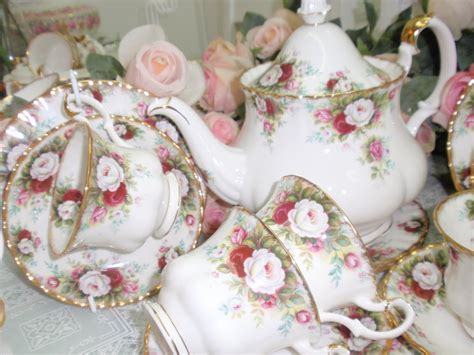 Lovely Treasures From English Garden Royal Albert Celebration